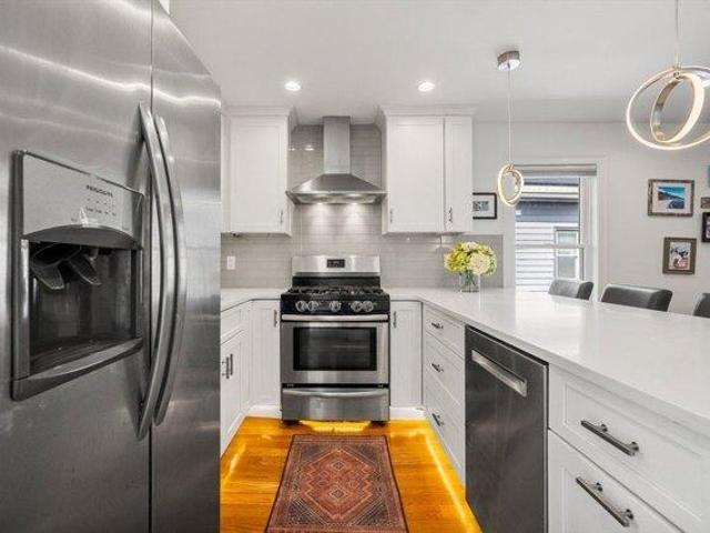 condo with 2 bedroom, Somerville MA ES105095641