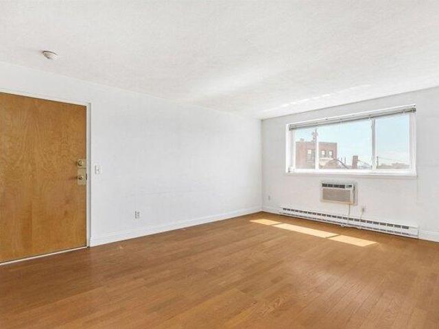condo with 2 bedroom, Somerville MA ES105093152