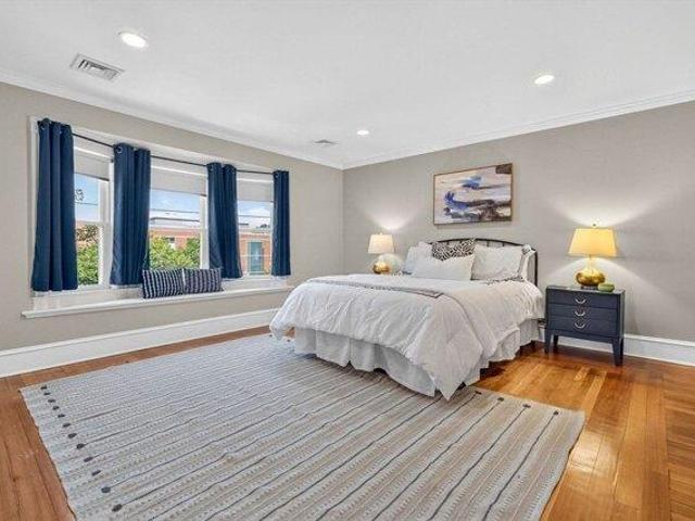 condo with 2 bedroom, Somerville MA ES105175638