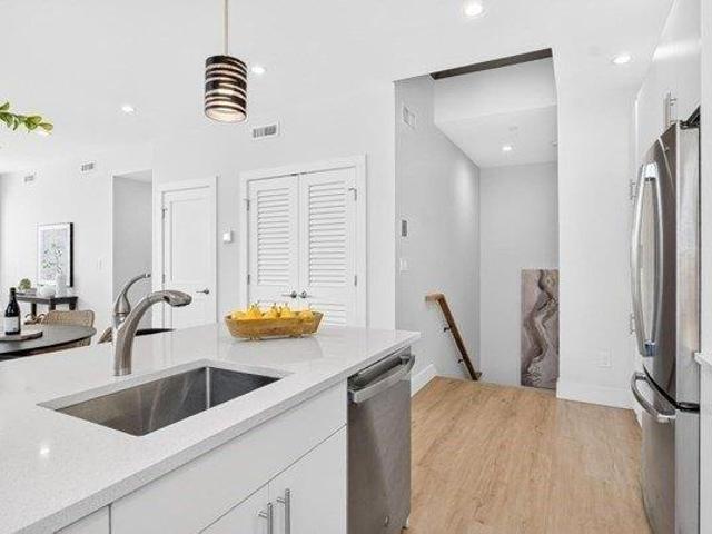 condo with 2 bedroom, Somerville MA ES105191117