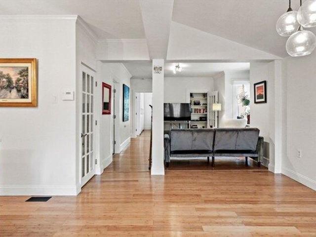 condo with 2 bedroom, Somerville MA ES103436123