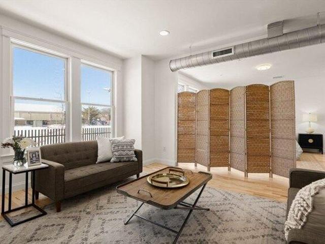condo with 2 bedroom, Somerville MA ES103436301