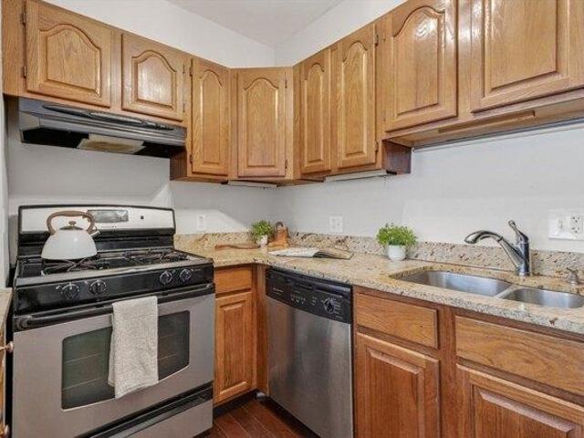 condo with 2 bedroom, Somerville MA ES103440899