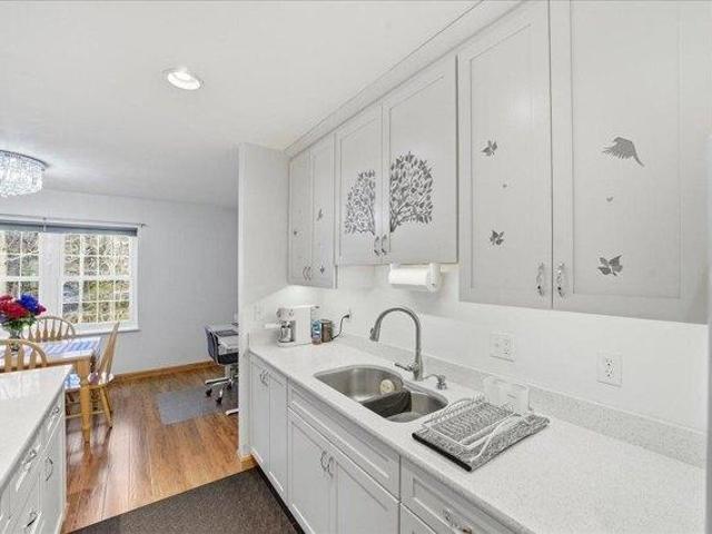 condo with 2 bedroom, South Burlington VT DLS101601294