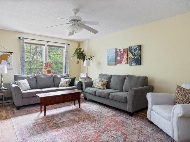 condo with 2 bedroom, South Burlington VT DLS103033387