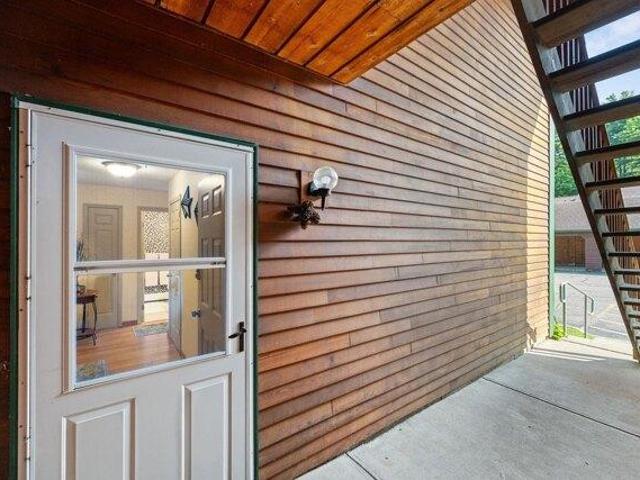 condo with 2 bedroom, South Burlington VT DS104112951