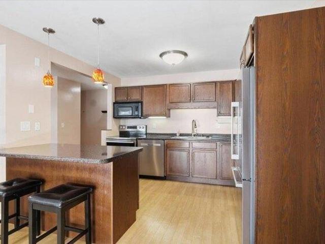 condo with 2 bedroom, South Burlington VT DS104113145