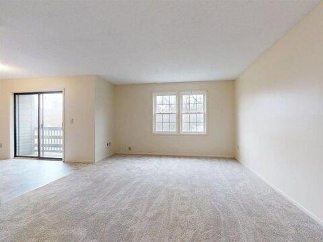 condo with 2 bedroom, South Burlington VT DS104150836