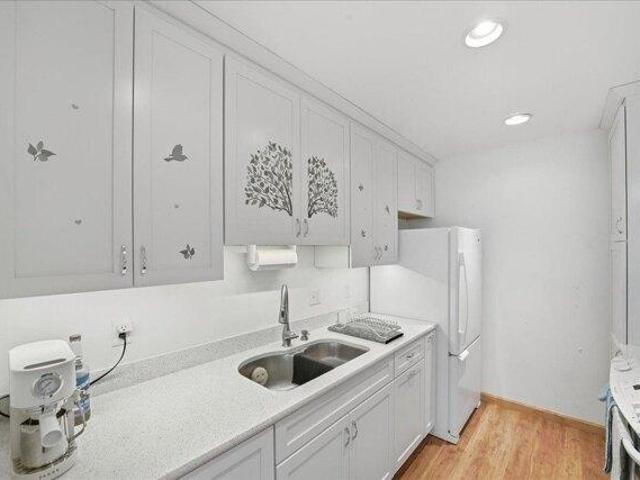 condo with 2 bedroom, South Burlington VT ES105175171