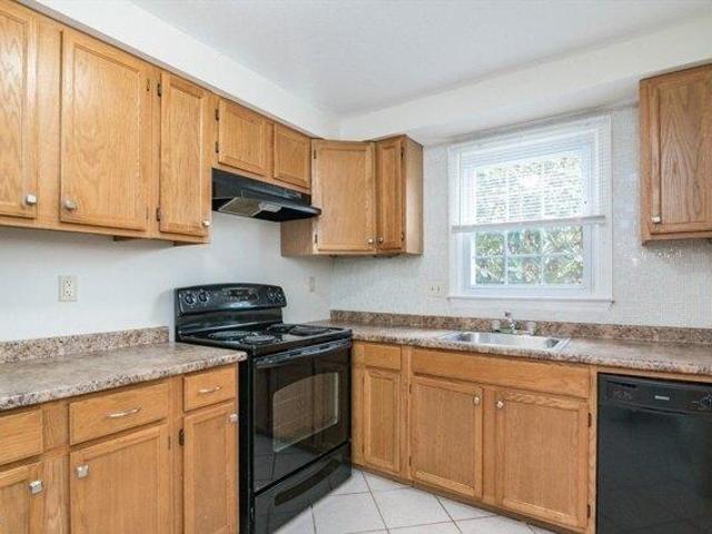condo with 2 bedroom, South Hadley MA DLS102445506