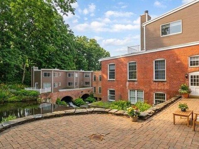 condo with 2 bedroom, South Hadley MA DS102479513