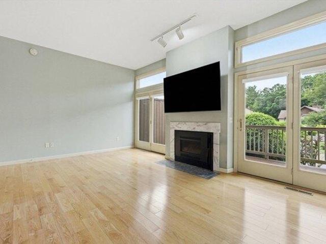 condo with 2 bedroom, South Hadley MA ES104850128