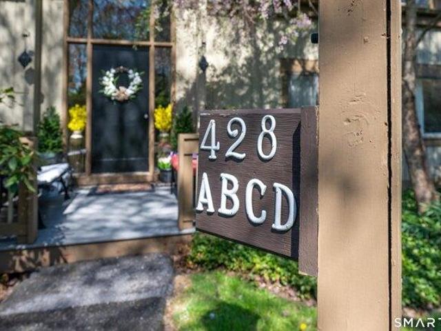 condo with 2 bedroom, Southbury CT DLS102801373