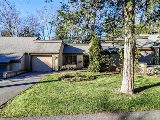 condo with 2 bedroom, Southbury CT DLS102801485