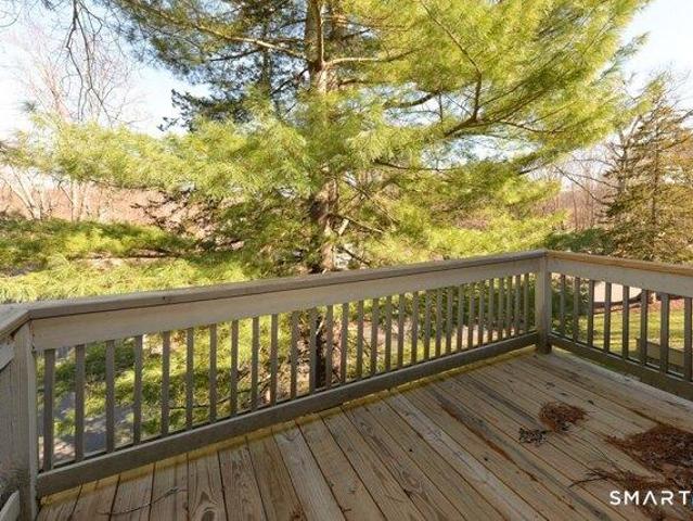 condo with 2 bedroom, Southbury CT DLS103100116