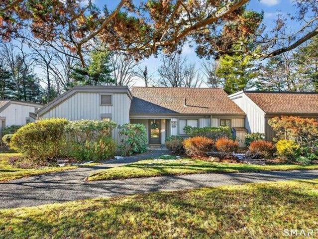 condo with 2 bedroom, Southbury CT DLS103102360