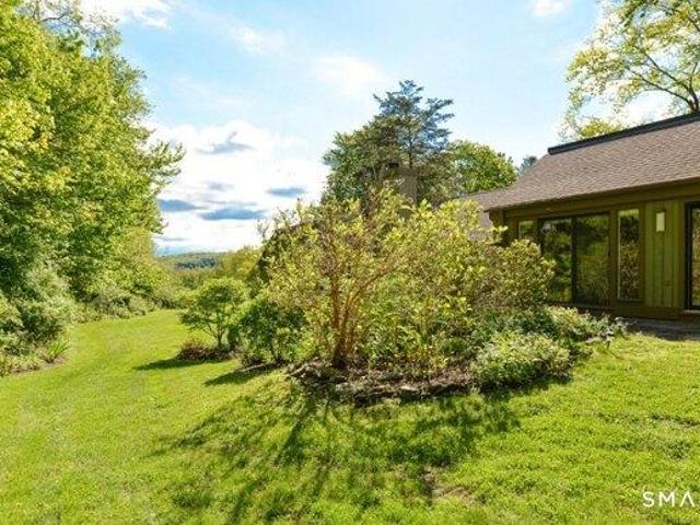condo with 2 bedroom, Southbury CT DS102477446