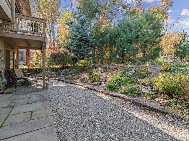 condo with 2 bedroom, Southbury CT DS102583828