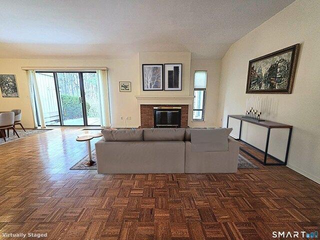 condo with 2 bedroom, Southbury CT DS102775623