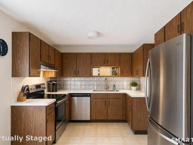 condo with 2 bedroom, Southbury CT DS102826131