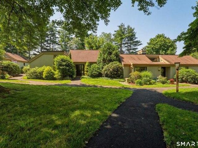 condo with 2 bedroom, Southbury CT DS103930594