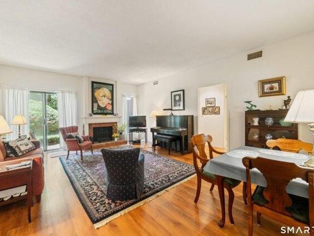 condo with 2 bedroom, Southbury CT DS104410624