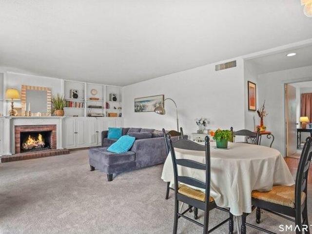 condo with 2 bedroom, Southbury CT ES103071150
