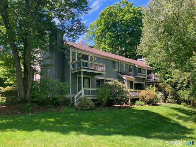 condo with 2 bedroom, Southbury CT ES103099526