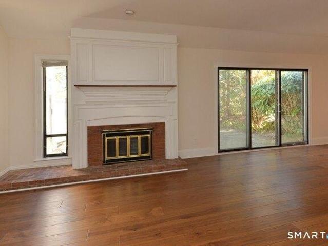 condo with 2 bedroom, Southbury CT ES103126466