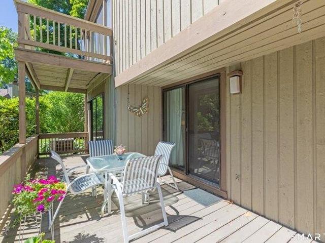 condo with 2 bedroom, Southbury CT ES104189286