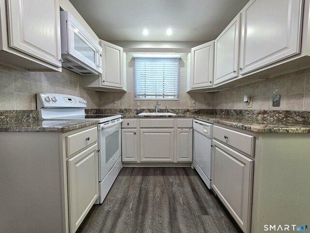 condo with 2 bedroom, Southbury CT ES104232587
