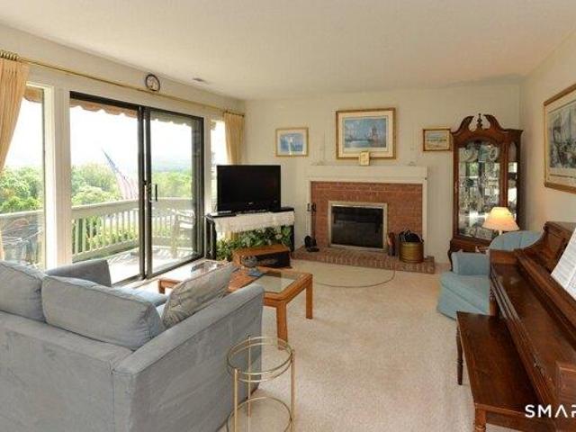 condo with 2 bedroom, Southbury CT ES104234898