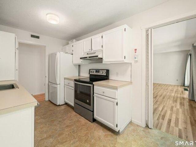 condo with 2 bedroom, Southbury CT ES105160591