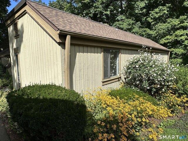 condo with 2 bedroom, Southbury CT ES105190247