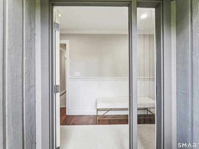 condo with 2 bedroom, Southbury CT ES105232671