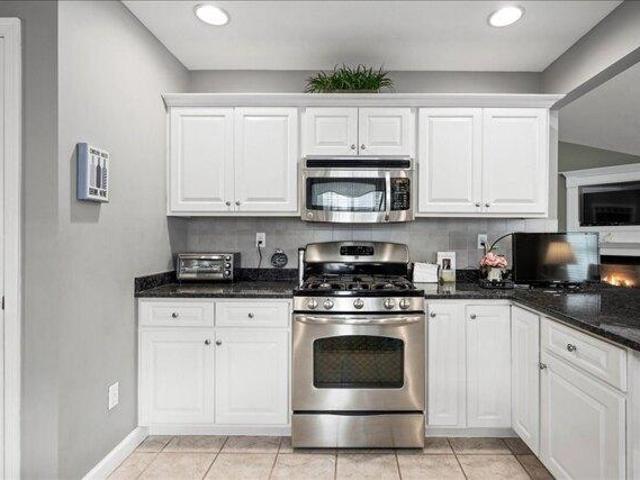 condo with 2 bedroom, Southborough MA ES103495153