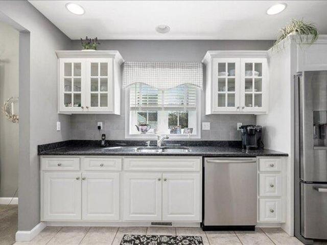 condo with 2 bedroom, Southborough MA ES104373657