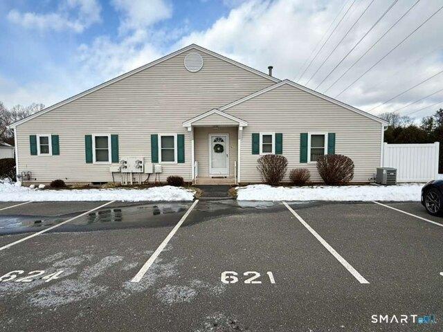 condo with 2 bedroom, Southington CT DS102027934