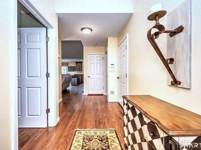 condo with 2 bedroom, Southington CT ES103189696