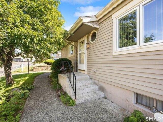 condo with 2 bedroom, Southington CT ES104075104