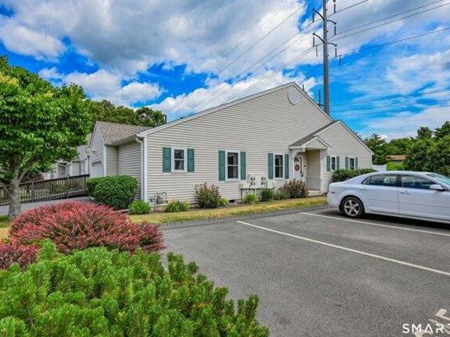 condo with 2 bedroom, Southington CT ES105155835