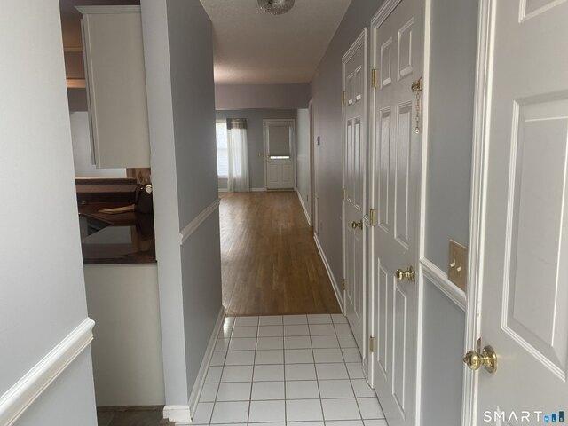 condo with 2 bedroom, Southington CT ES105127044