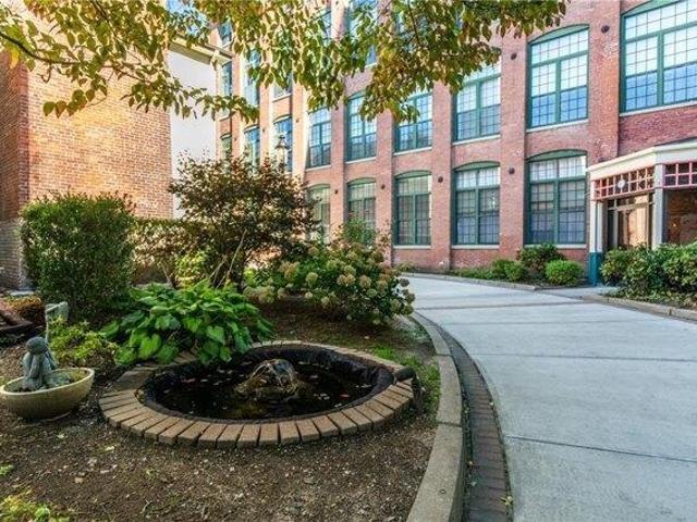 condo with 2 bedroom, Smithfield RI DLS101781199