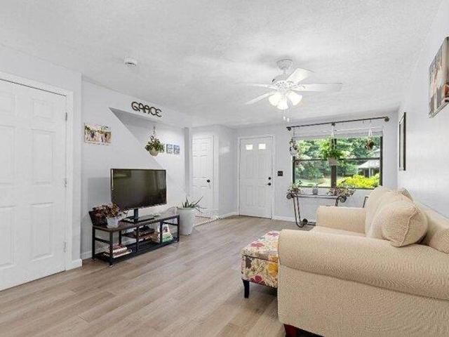 condo with 2 bedroom, Smithfield RI ES103929915
