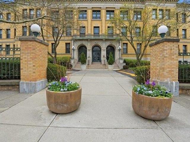 condo with 2 bedroom, Springfield MA DLS102859874