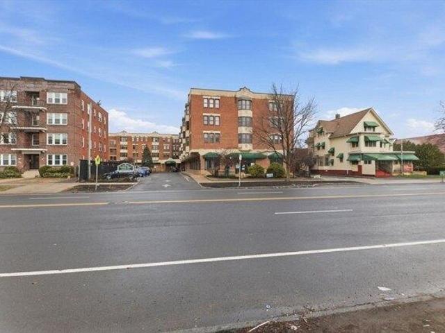 condo with 2 bedroom, Springfield MA DS102062263