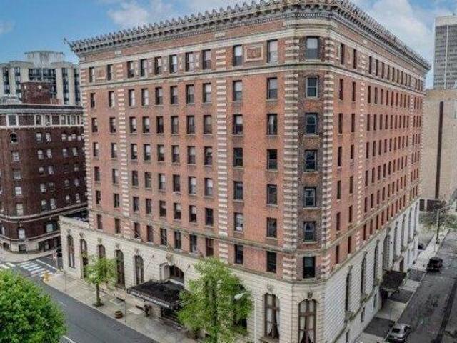 condo with 2 bedroom, Springfield MA DS104300145