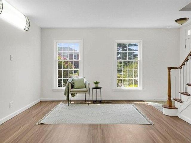 condo with 2 bedroom, Springfield MA ES102923026
