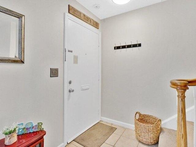 condo with 2 bedroom, Springfield MA ES103774146