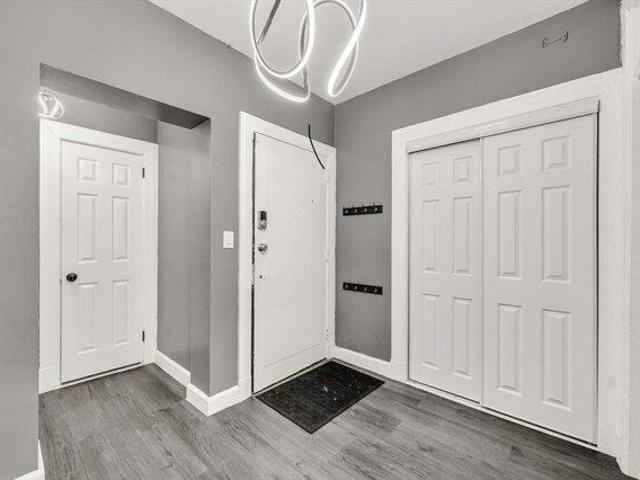 condo with 2 bedroom, Springfield MA ES103968004